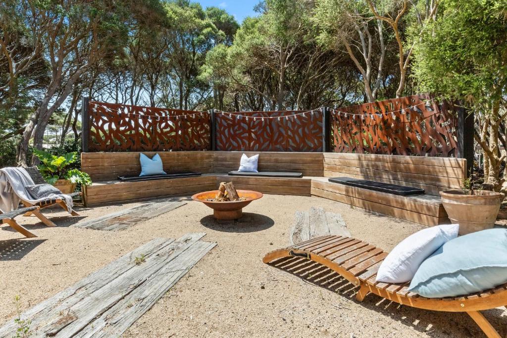 Back Beach Retreat, Rye (updated prices 2025)