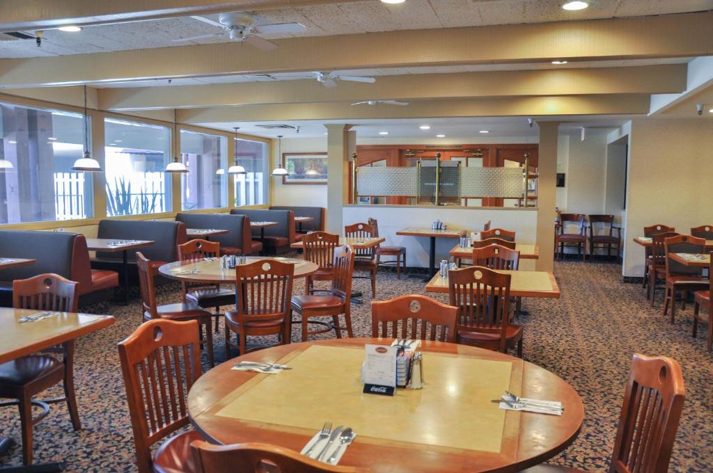 Piccadilly Inn Airport, Fresno (updated prices 2025)