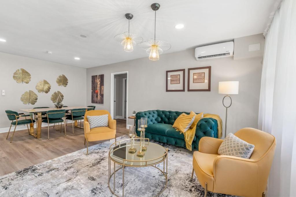 House at Phipps, Atlanta (updated prices 2026)