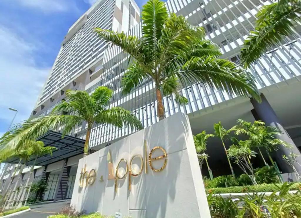 The Apple Residence 3BR with 10 Pax - 1KM to Jonker, Malacca – Updated ...