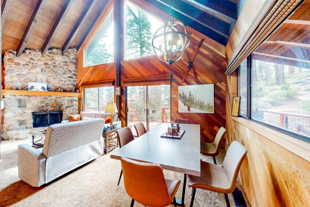 Treasured Tahoe Memories, Carnelian Bay (updated prices 2025)