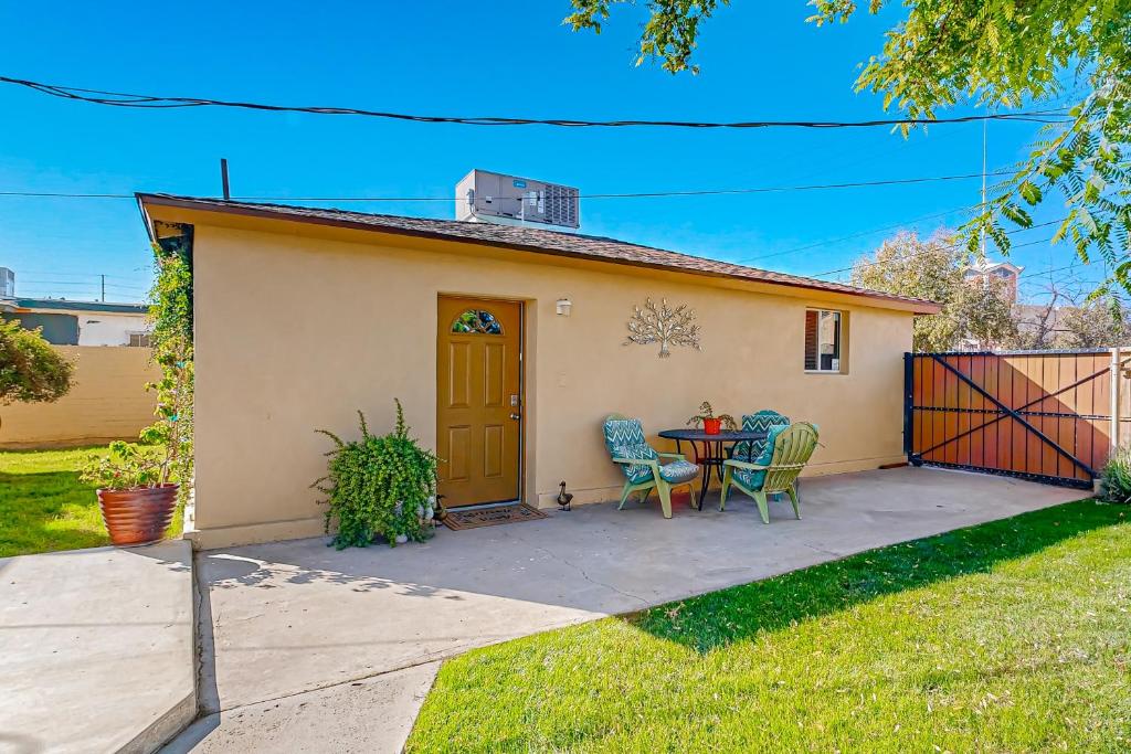 Rising Phoenix - Casita, Phoenix (updated prices 2025)