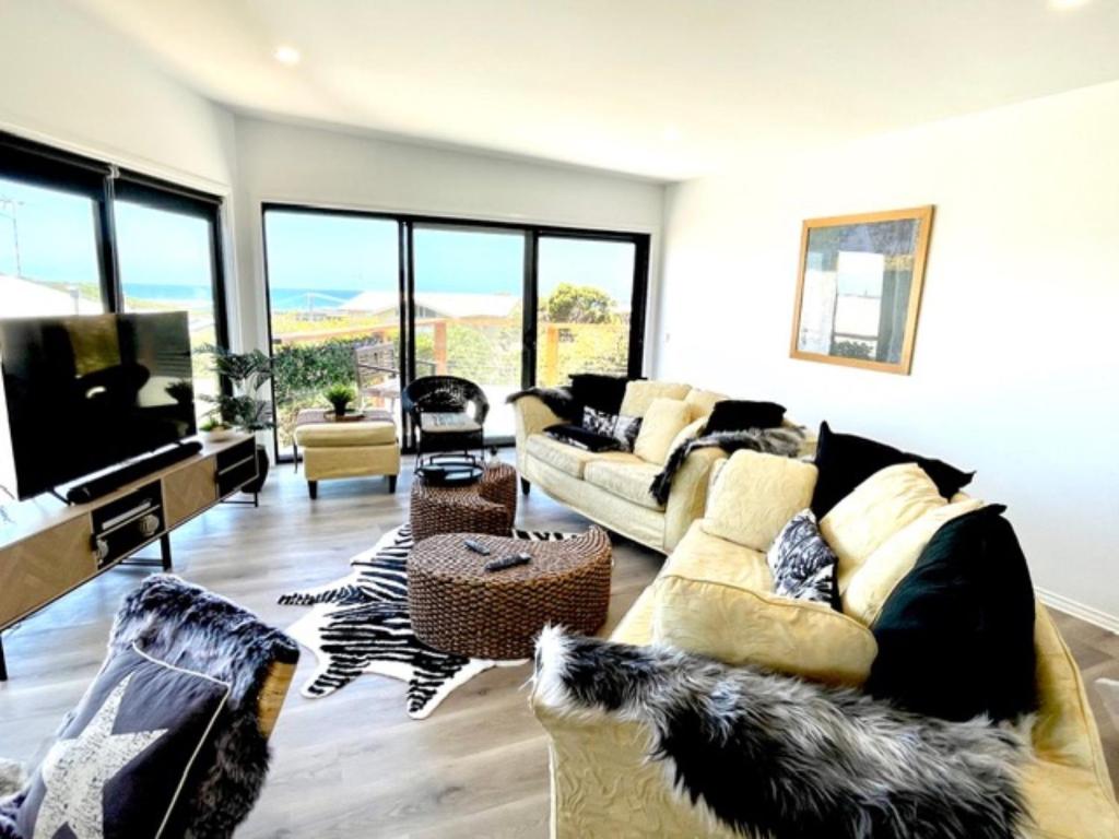 Number 31 Smiths Beach Phillip Island, Smiths Beach (updated prices 2024)