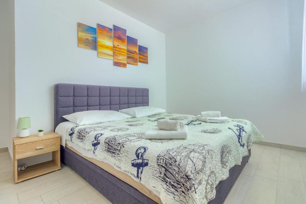 Ann, Marina (updated prices 2025)