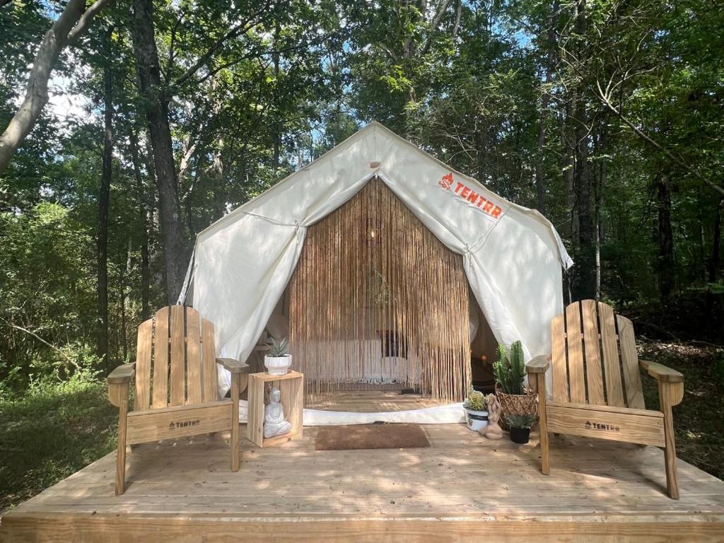 Tentrr Signature Site - Thrive Vibes Sunset Getaway, LaFayette (precios ...