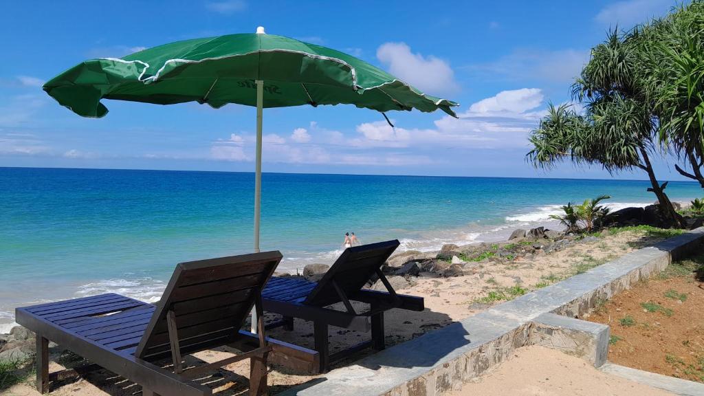 Sevenra Grand Beach Hotel, Ambalangoda (updated prices 2025)