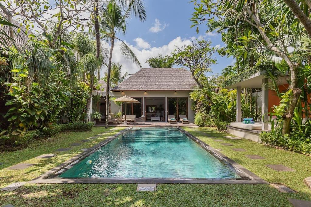 Eshara 23 an Amazing 5 BR Pool Villa walking distance to Beach ...