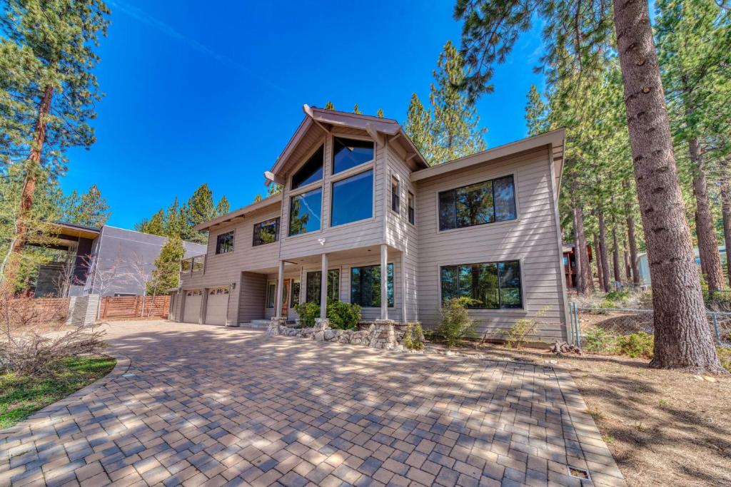Classic Lake View Tahoe Home Located Lakeshore Blvd, Incline Village ... Classic Lake View Tahoe Home Located Lakeshore Blvd, Incline Village ...