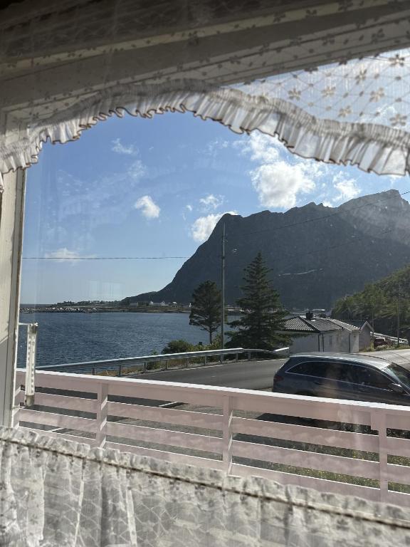 Edith Huset, Moskenes (updated prices 2025)