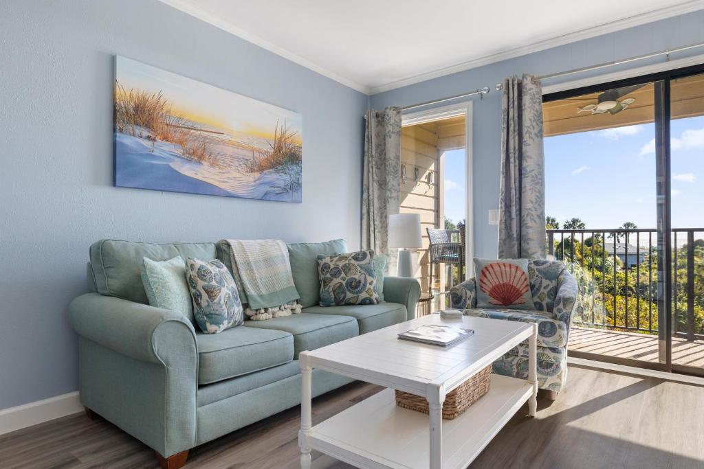 Beach view Balcony Huge Pool Cozy Villa, Hilton Head Island (updated ...