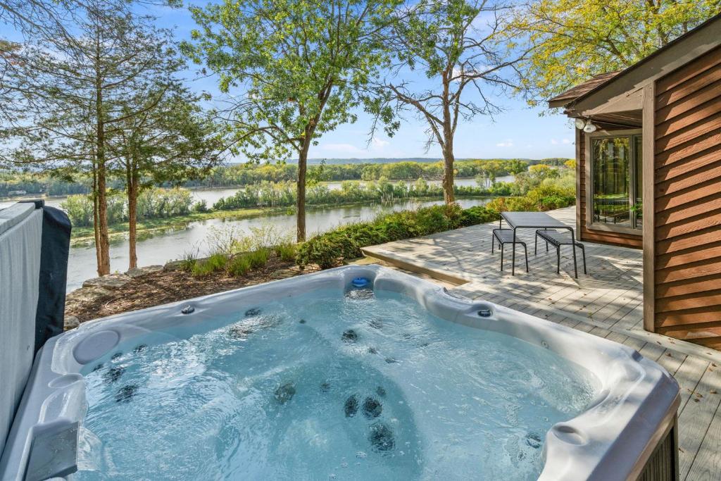 Riverfront Inn, Red Wing – Updated 2024 Prices
