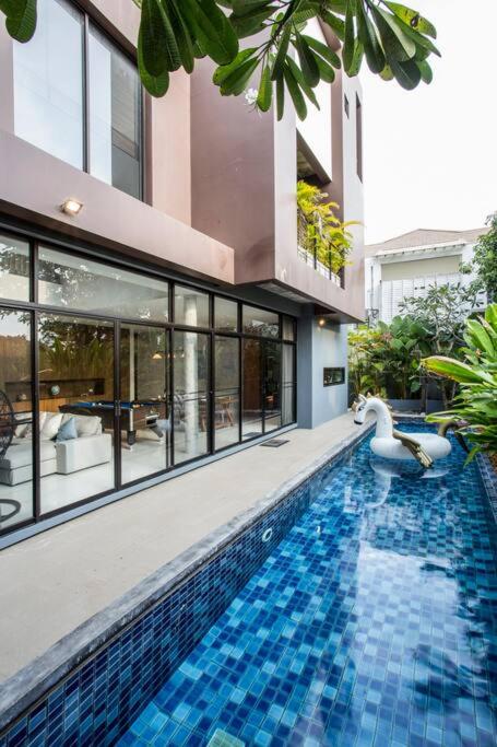 Bangkok Luxury Pool Villa Thonglor, Ban Na Song (updated prices 2025)