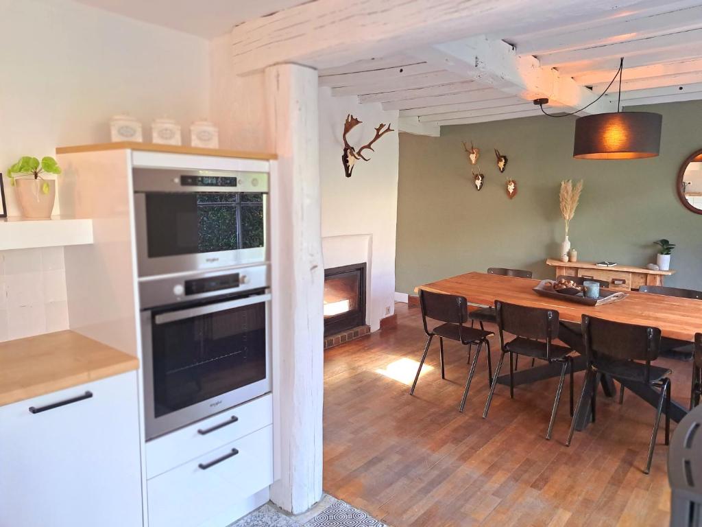 La Caverne, Rochefort (updated prices 2025)