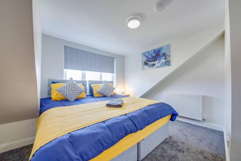 Spacious 4 Bed - Near Amenities, Walkley (updated prices 2025)