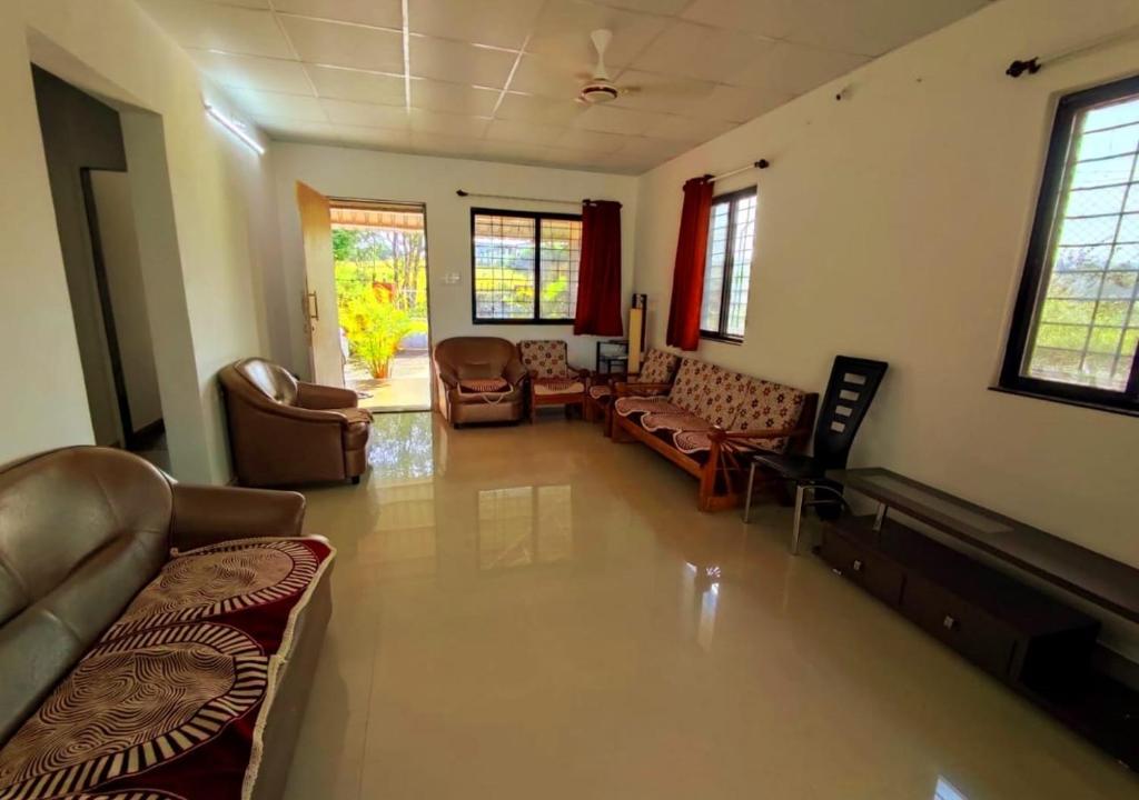 Silver Oak Villa Khed Shivapur Pune (India Pune) - Booking.com