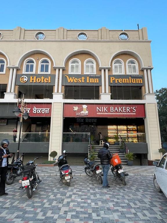 Hotel West Inn Premium, Kharar (updated prices 2025)