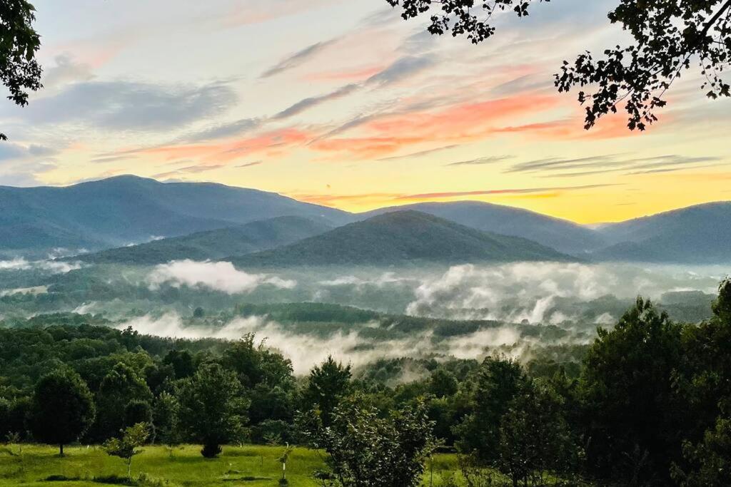 Mountain Mama- Amazing Views! + Hot Tub!, Afton (precios actualizados 2024)
