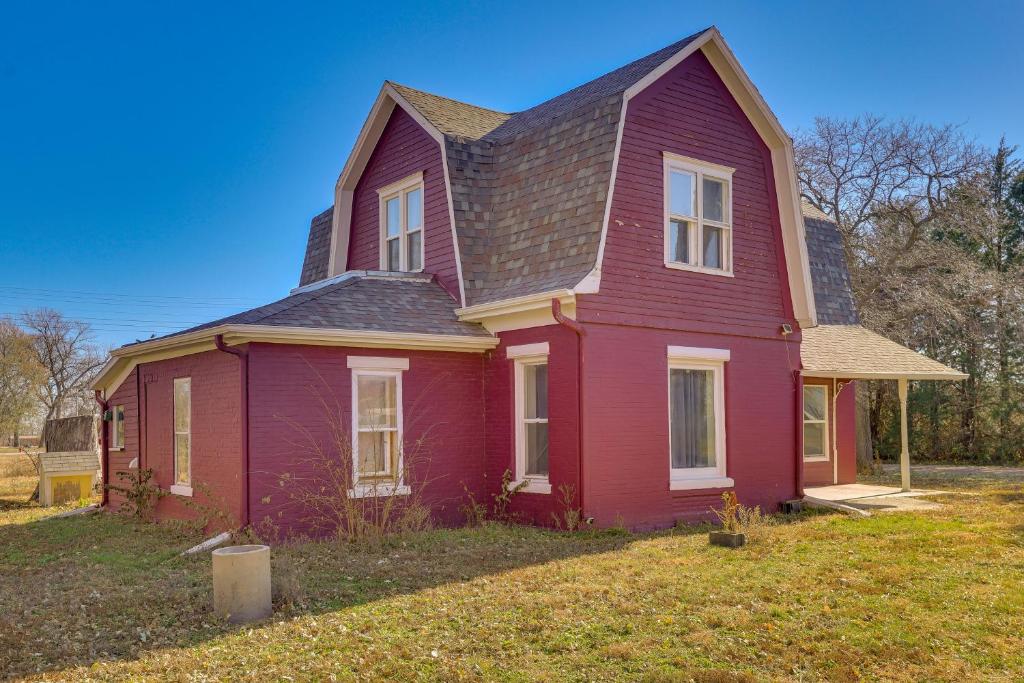 Bladen Countryside Hideaway With Fire Pit! - Nebraska