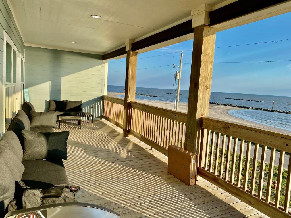 OceanFront home near HollyBeach, Cameron (updated prices 2025)
