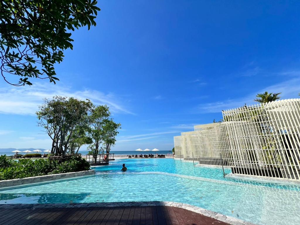 Veranda Residence Sea view By Thita, Na Jomtien (updated prices 2025)