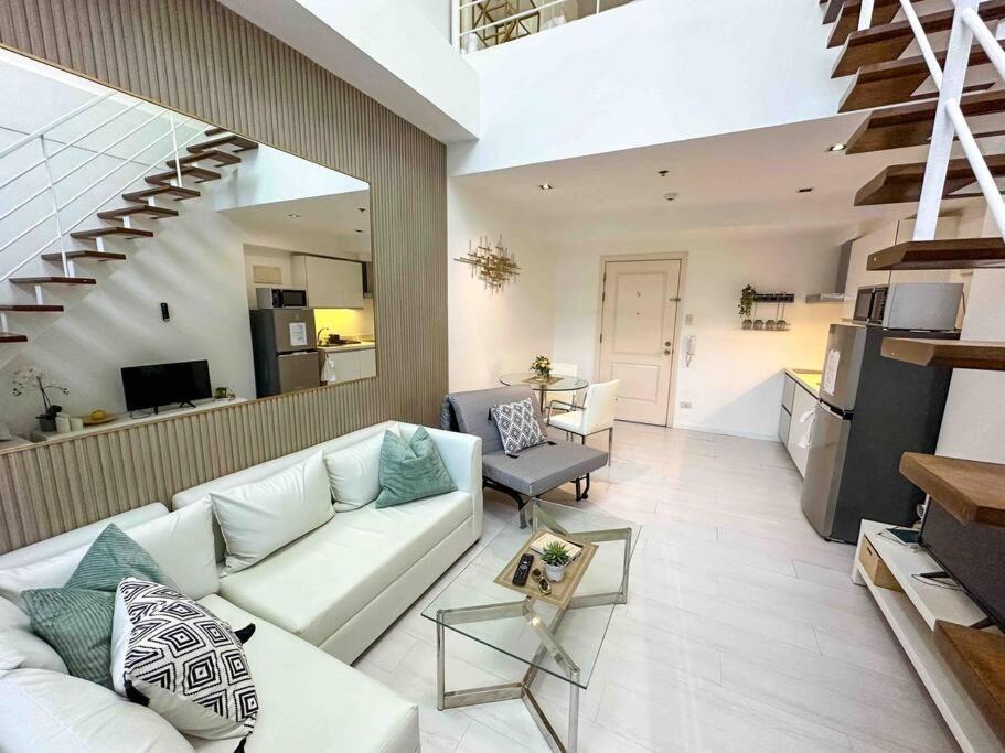 Elite Makati Loft: Infinity pool, Manilla (bijgewerkte prijzen 2024)