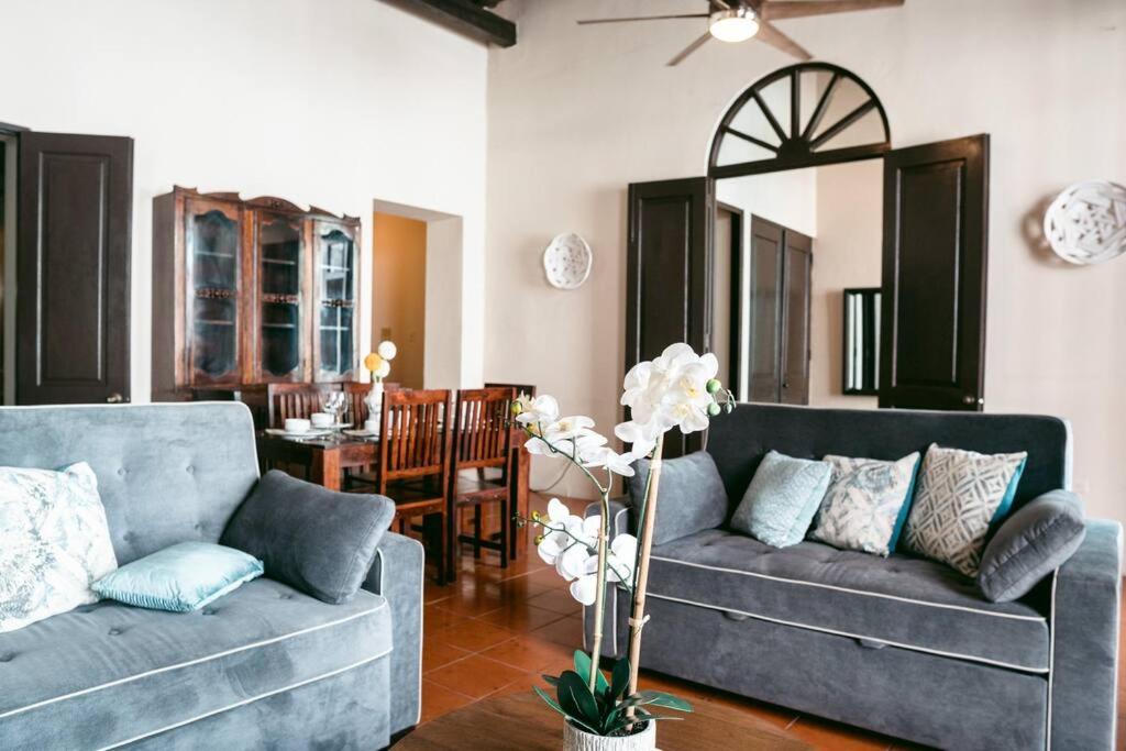 Colonial Style Apt Located In Great Location OSJ, San Juan ...