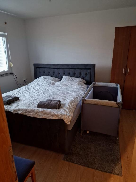 Pezerovic, Gunja (updated prices 2025)