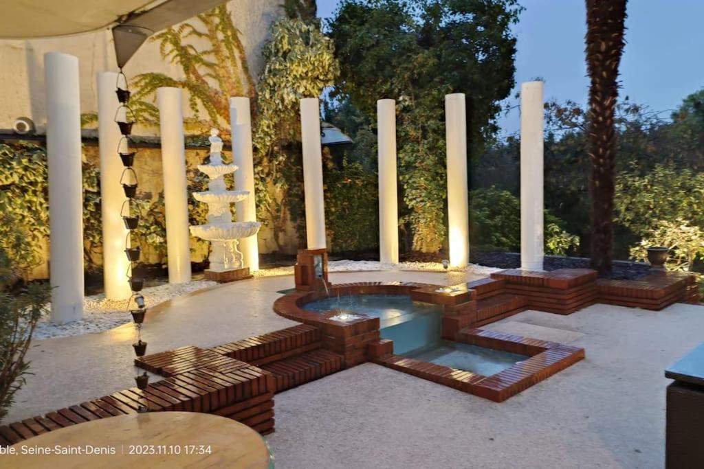 Le petit Versailles - Maison proche Paris, Villemomble (updated prices ...