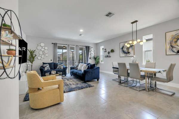 AE1181AD - Arisha Enclave - 14-22 min from Disney, Kissimmee ...