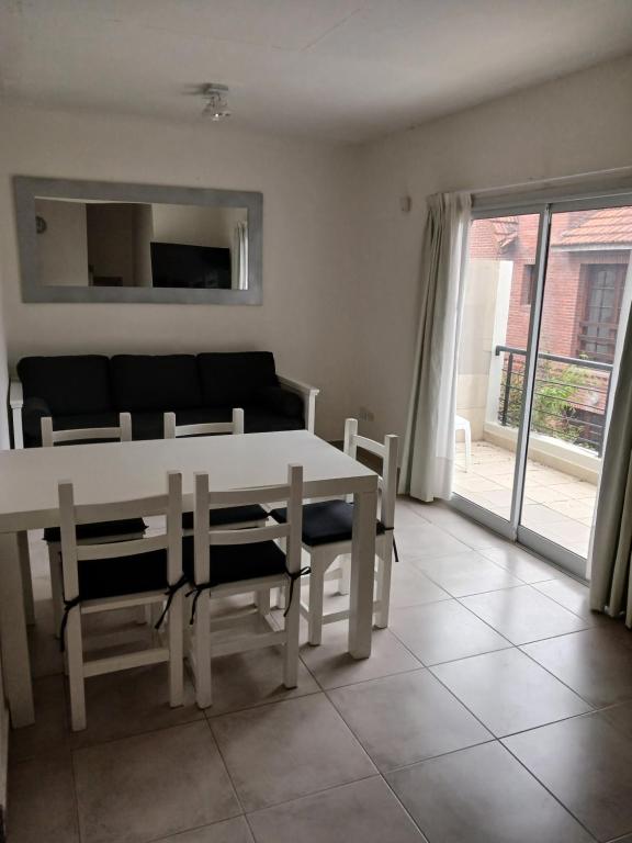 Duplex Pinamar zona golf, Pinamar (aktualisierte Preise für 2025)