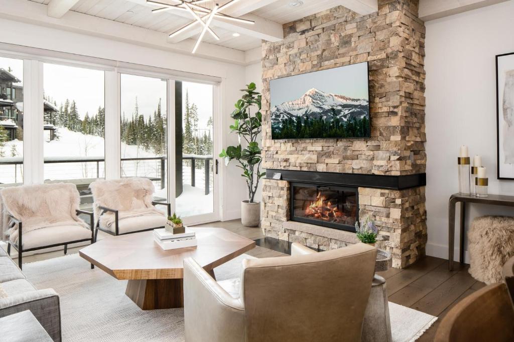 9 Wildwood by Moonlight Basin Lodging, Big Sky (updated prices 2025)