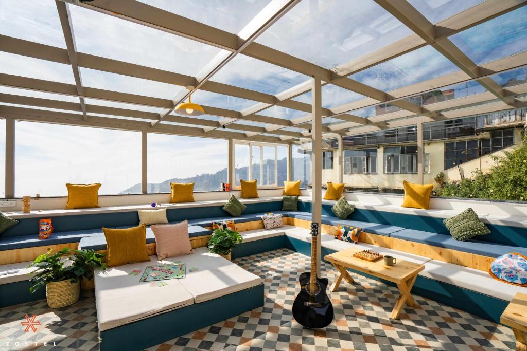 Zostel Mussoorie (Mall Road), Mussoorie (updated prices 2025)