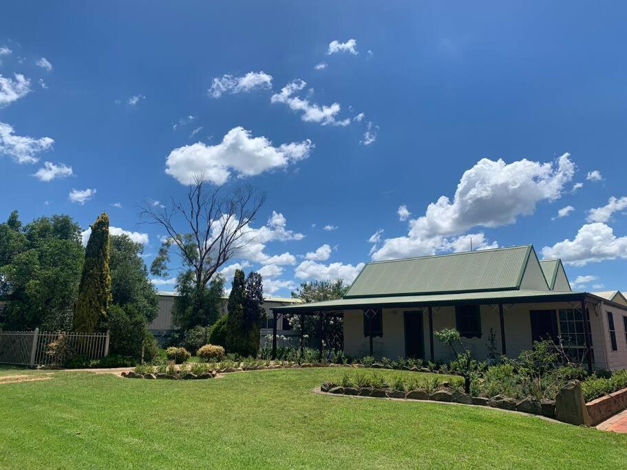 The Rose Cottage Boutique BNB, Dunedoo (updated prices 2025)