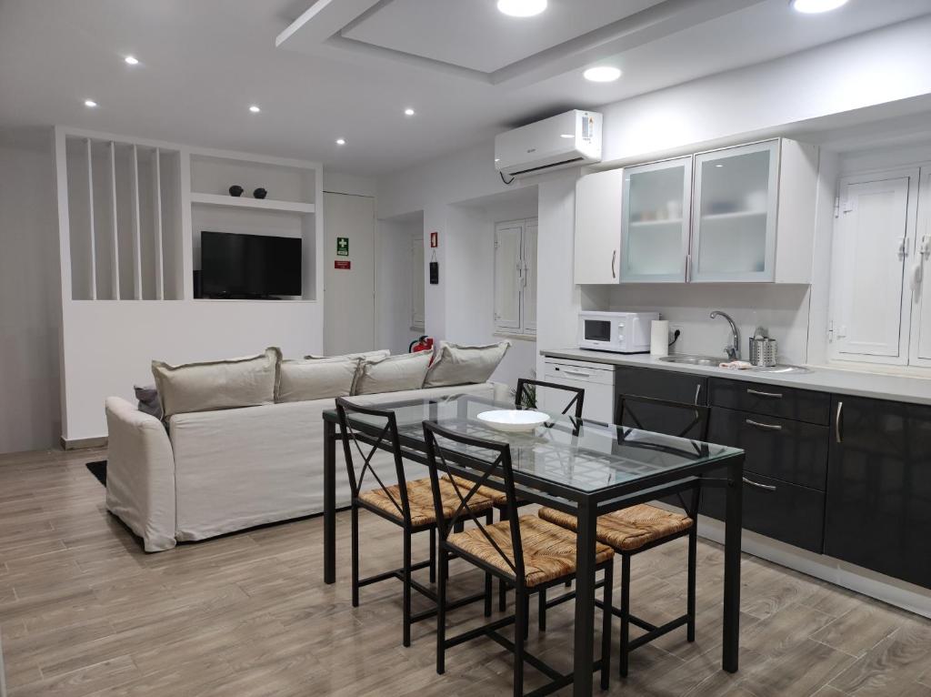 The Right House, Arronches (updated prices 2026)