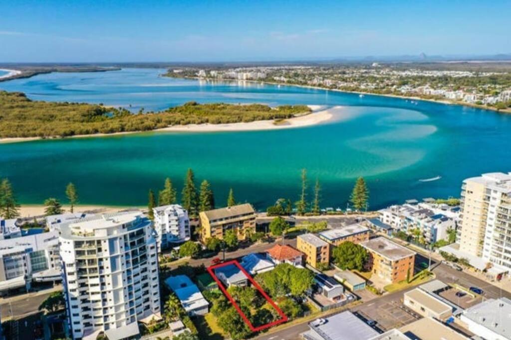 Beach Views from your Front Door- Central Listing!, Caloundra (updated ...