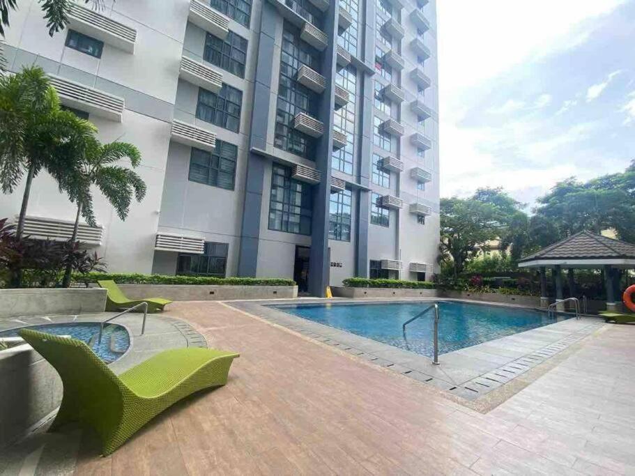 Studio Type Condo in BGC, Manila (updated prices 2025)