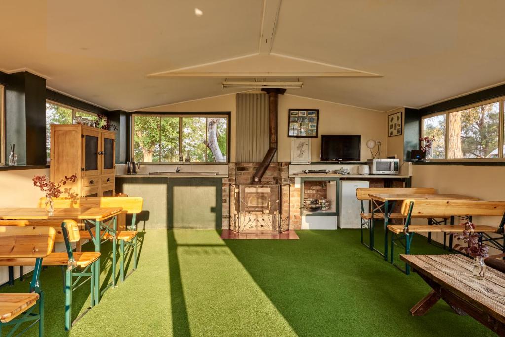 Tenterfield Lodge Caravan Park, Tenterfield (updated prices 2025)