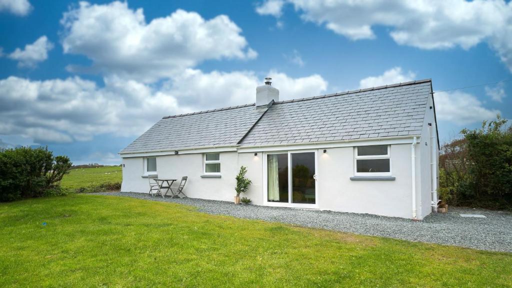 Bwthyn Hermon, Bodorgan (updated prices 2024)