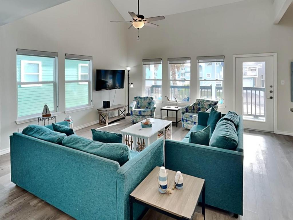 Blew - By You, Port Aransas (updated prices 2024)