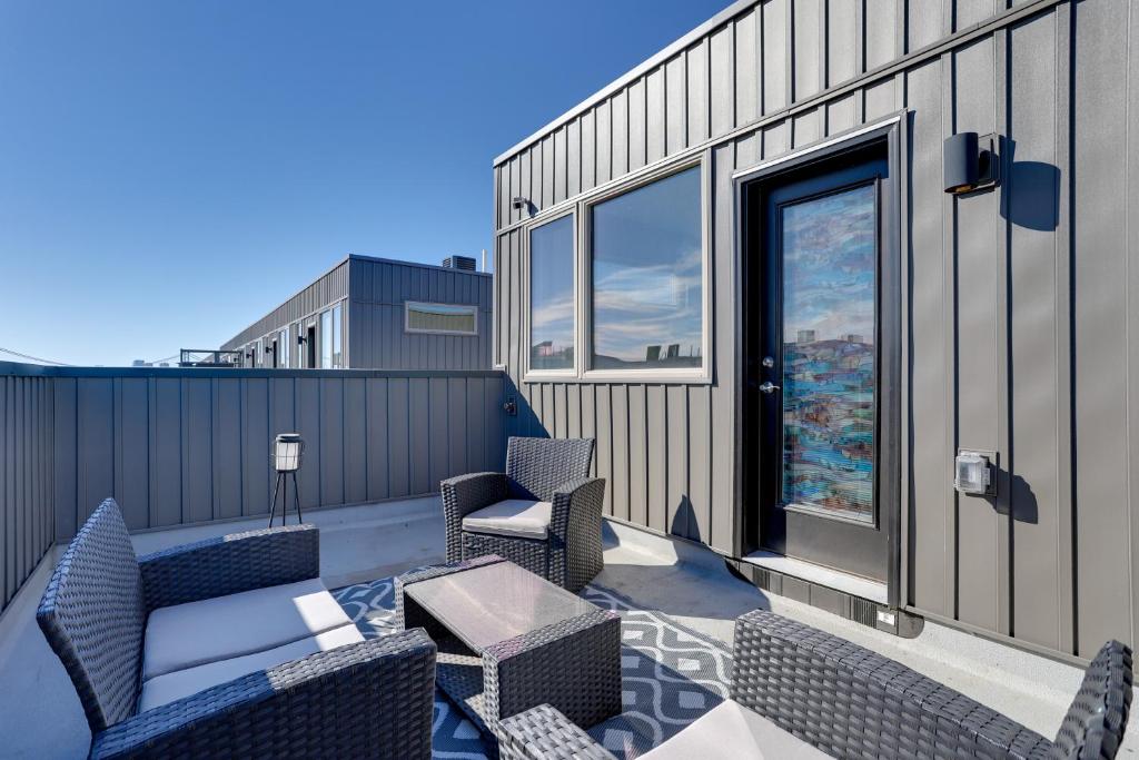 4 Mi to Center City Philly Home with Rooftop Deck, Philadelphia ...