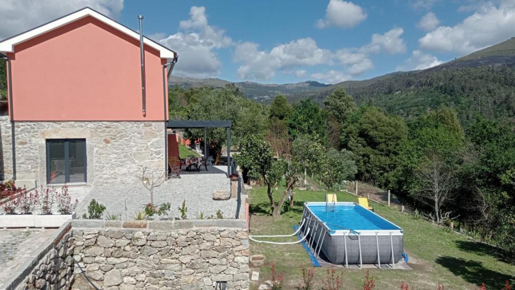 Private Pool Deep Nature River Sounds Villa, Labruja (updated prices 2025)