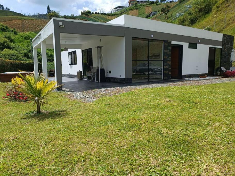 Residencia casa finca nueva con jacuzzi, Medellín (updated prices 2024)