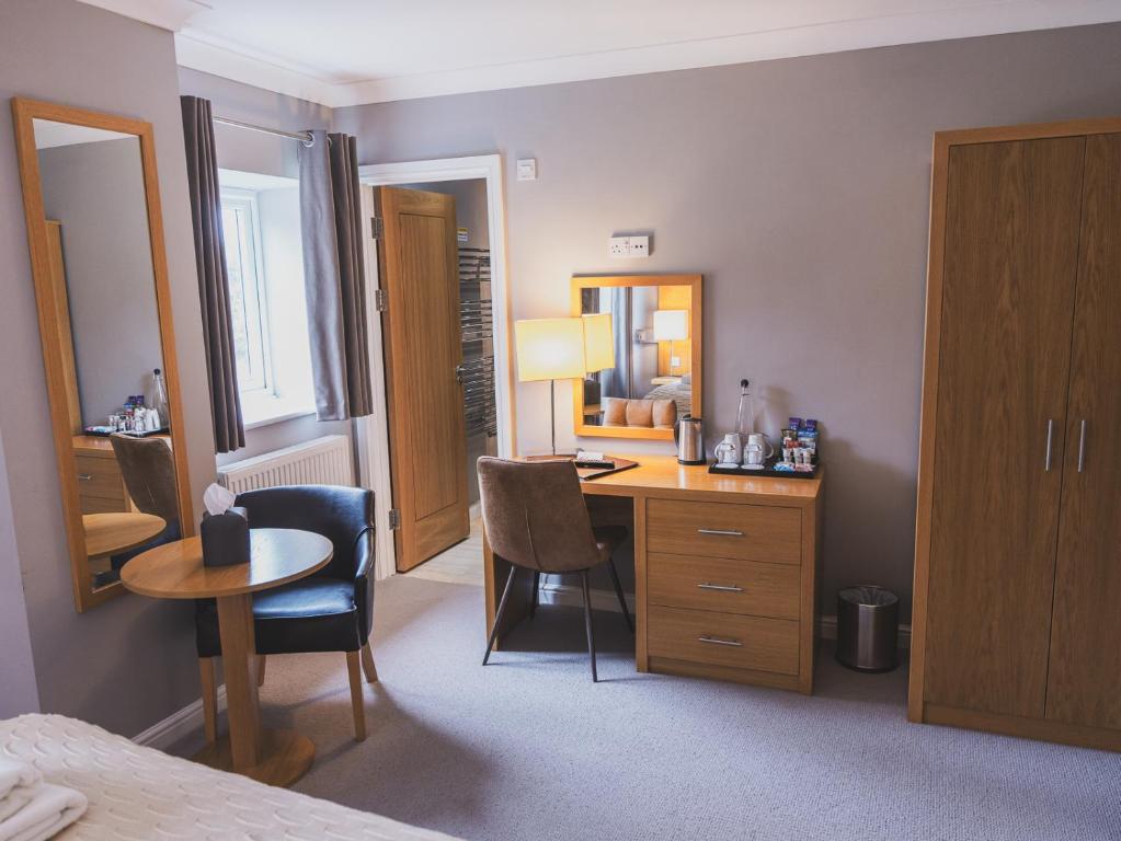 Crossways, Wells (updated prices 2025)