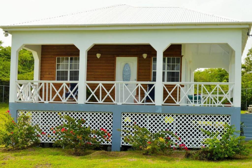Pearl's Hilltop Cottage, Christian Hill, Antigua & Barbuda - Booking.com