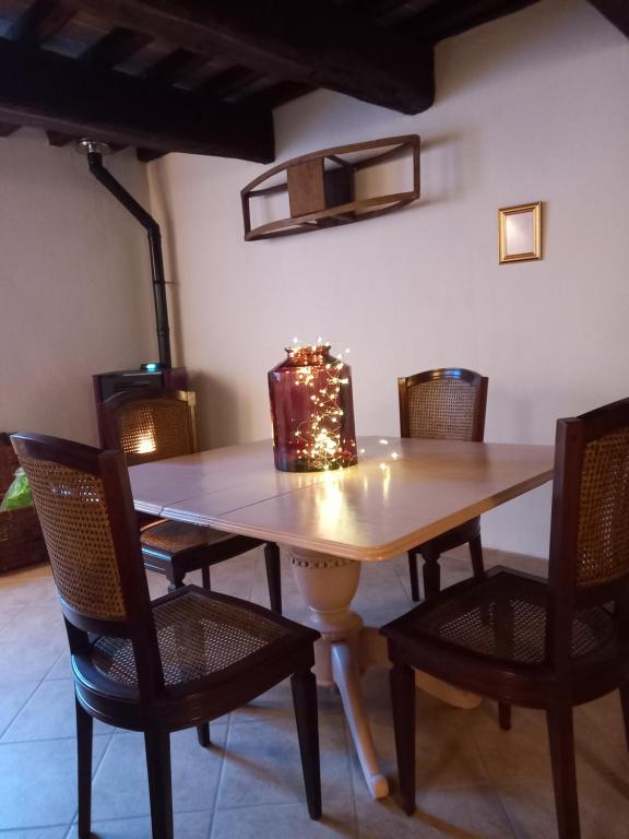 Le Case di Domenico, Azalea, Nocera Umbra (uppdaterade priser för 2026)