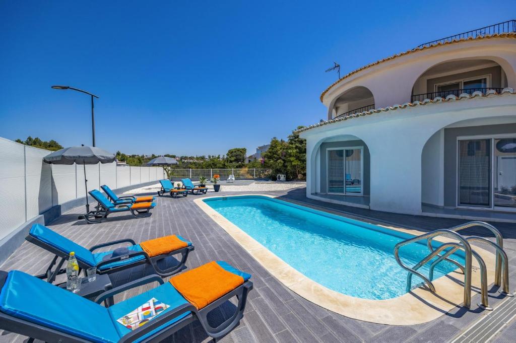 Villa Rocha by Villa Plus, Praia do Carvoeiro (updated prices 2025)