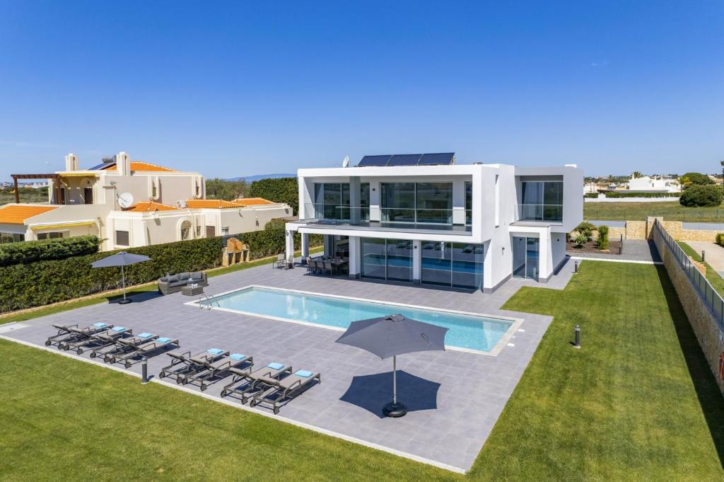 Villa Casa Gardenia by Villa Plus, Galé (updated prices 2026)