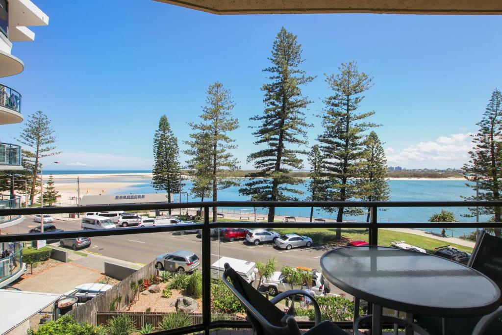 Allamanda, Unit 11, 32 Esplanade, Bulcock Beach, Caloundra (updated ...