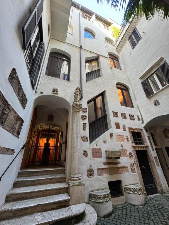 Rome Center, luxury & history in Via Monserrato, Rome (updated prices 2026)