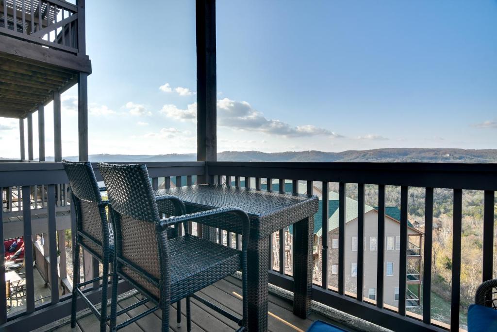 Branson Condo with Pool Near Silver Dollar City!, Branson (tarifs ...